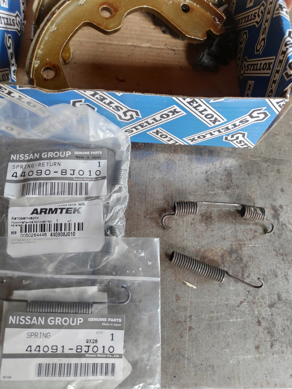 Свечи и колпачки катушек зажигания — BMW 3 series (E46), 2 л., 2002 ...