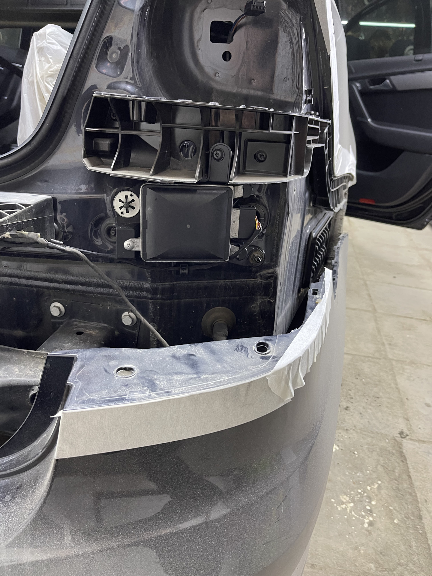 Установка side assist Passat B7 — Volkswagen Passat B7, 1,8 л, 2012 ...