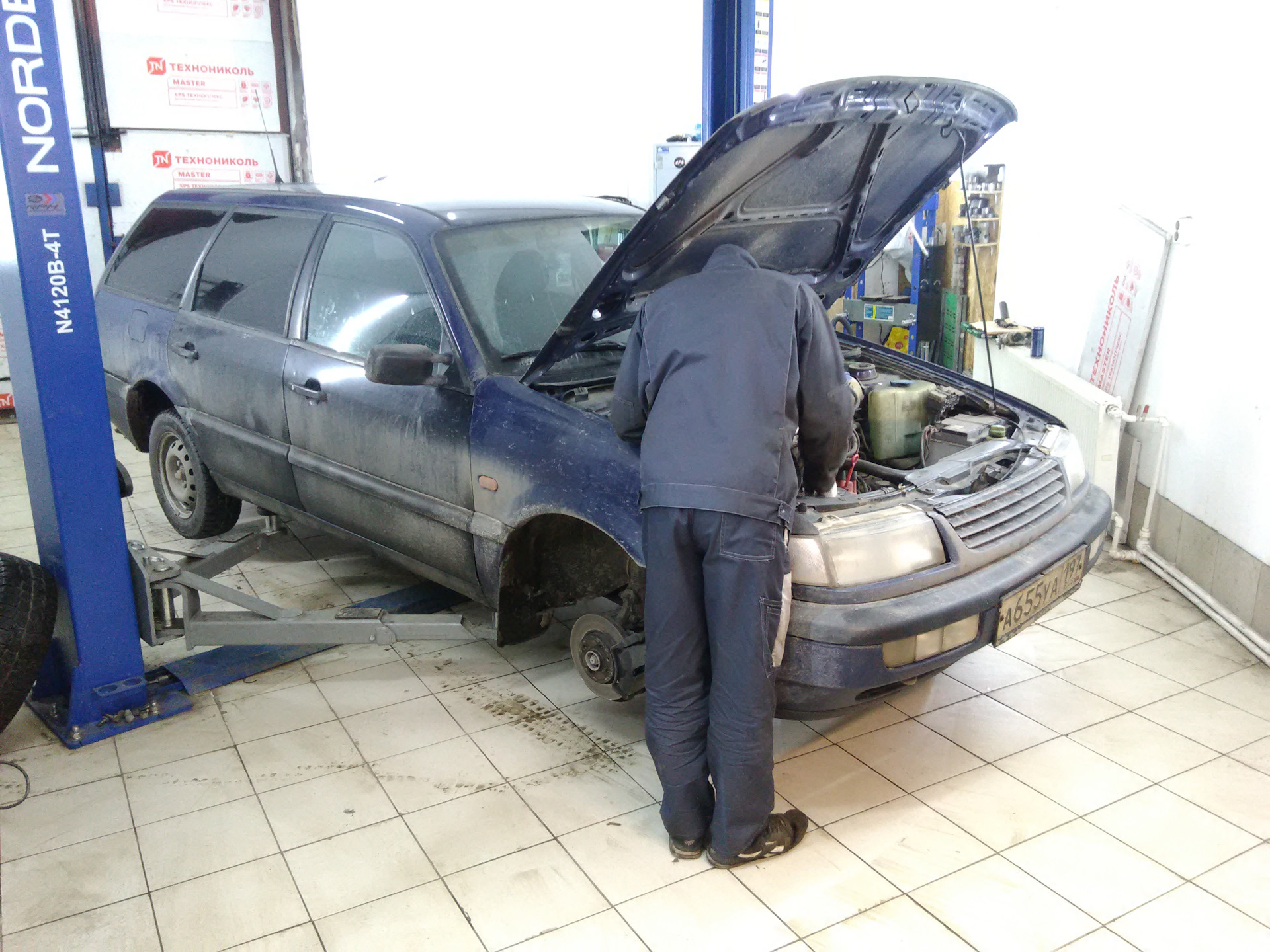 Замена ГРМ масла в КПП задних опорников и т д часть 1 — Volkswagen