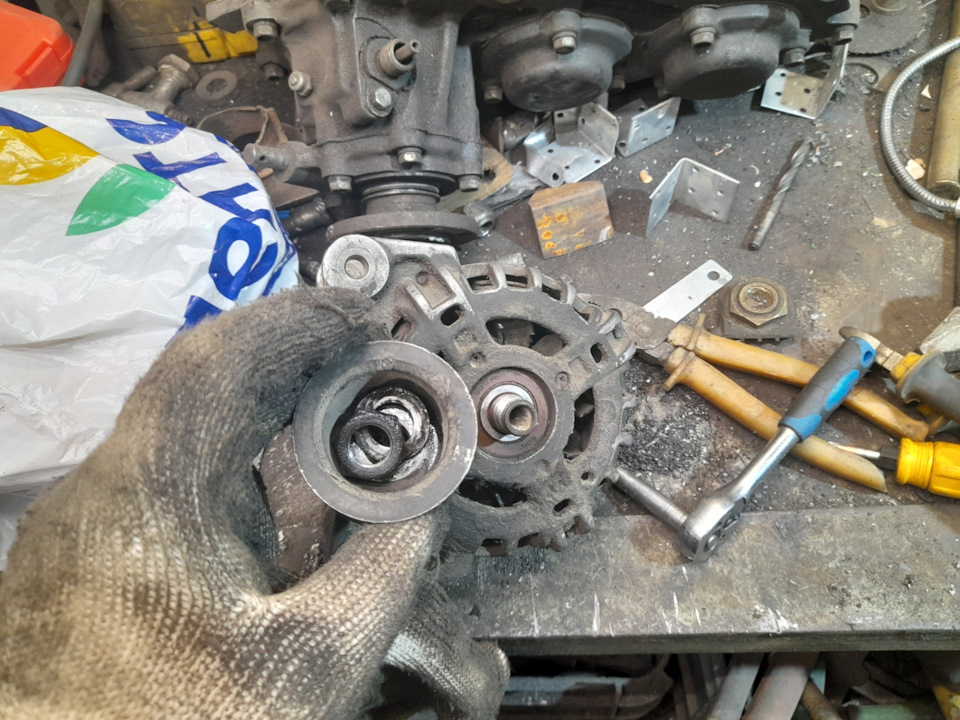 Ремонт генератора BOSCH 1 часть — Renault Logan (1G), 1,4 л, 2013 года ...