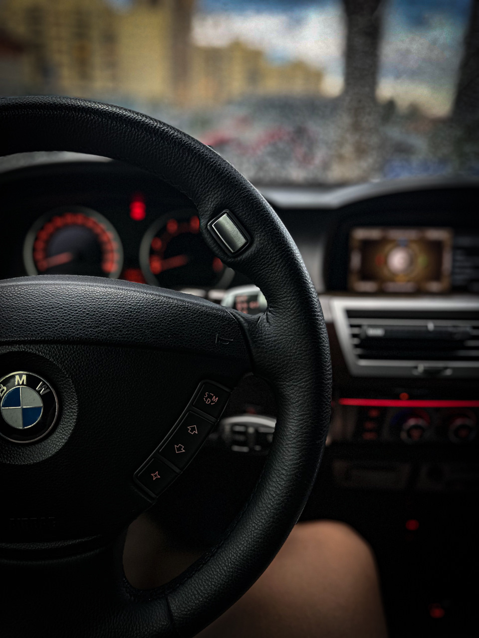 Установка амбиентной подсветки — BMW 7 series (E65/E66), 3 л, 2006 года ...