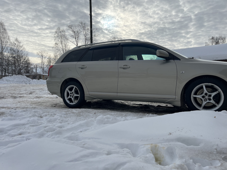Покупка летних шин Йокогама — Toyota Avensis II, 2 л, 2004 года | шины ...