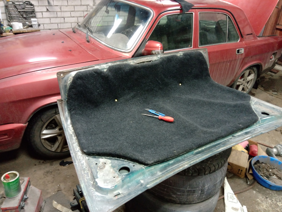 Обивка крышки багажника — ГАЗ 3110, 2,3 л, 1999 года | аксессуары | DRIVE2