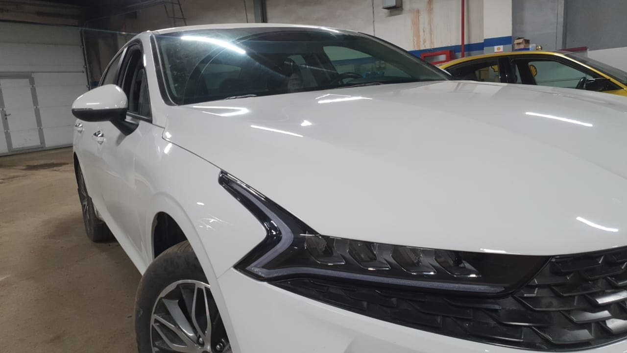 Восстановилась после ДТП со здоровенным лосем. — KIA K5 (3G), 2 л, 2020 ...