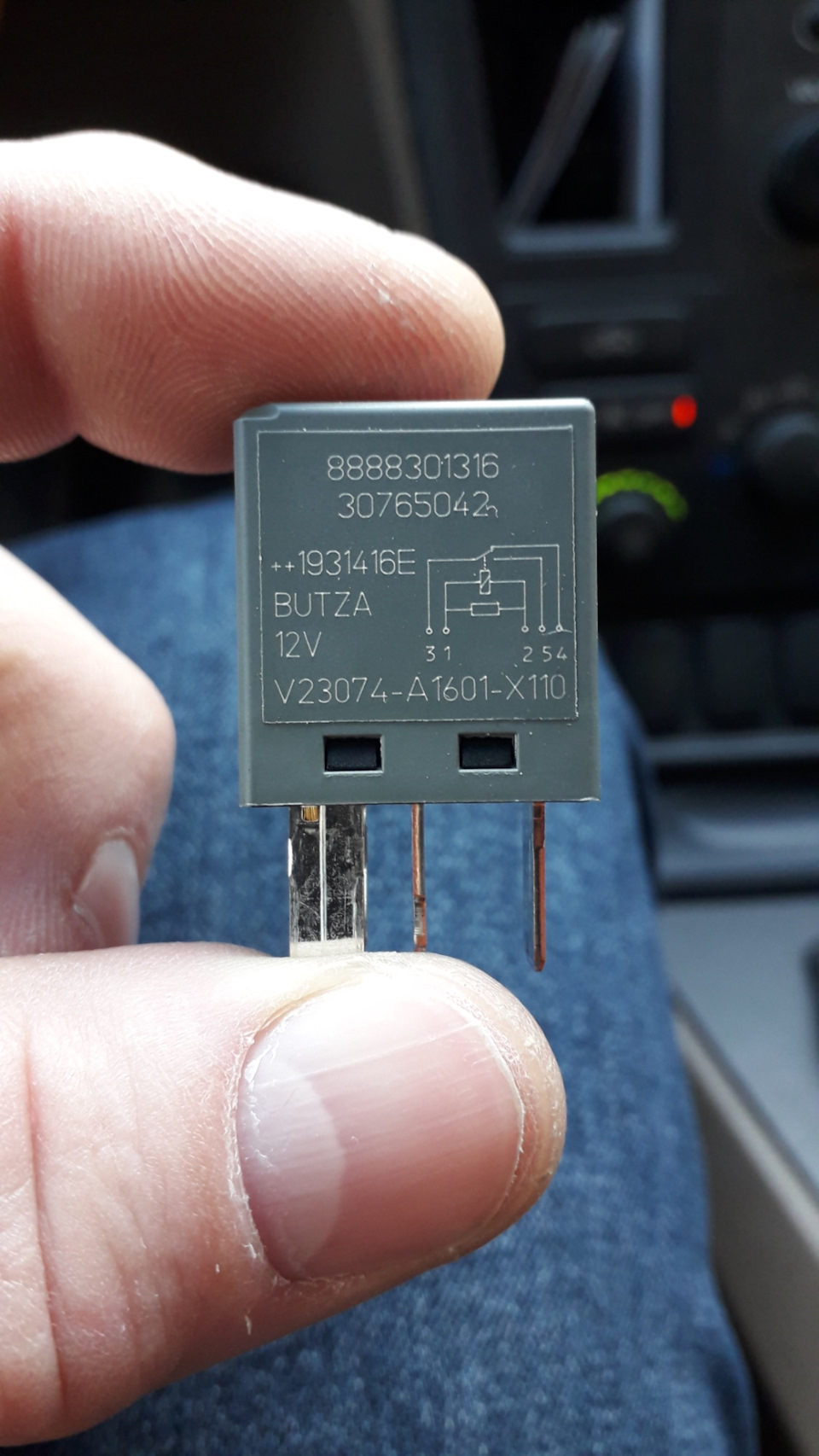 30765042 Реле Volvo | Запчасти на DRIVE2