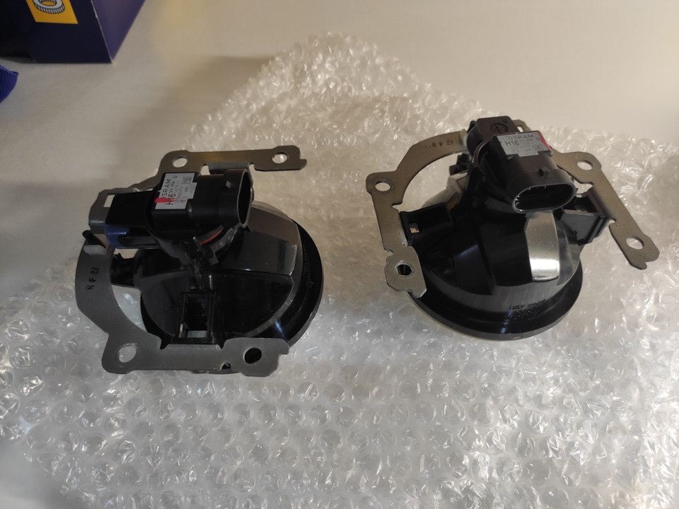 8321A669 ФАРА ПРОТИВОТУМАННАЯ ЛЕВАЯ=ПРАВАЯ OUTLANDER NEW 15- Mitsubishi ...