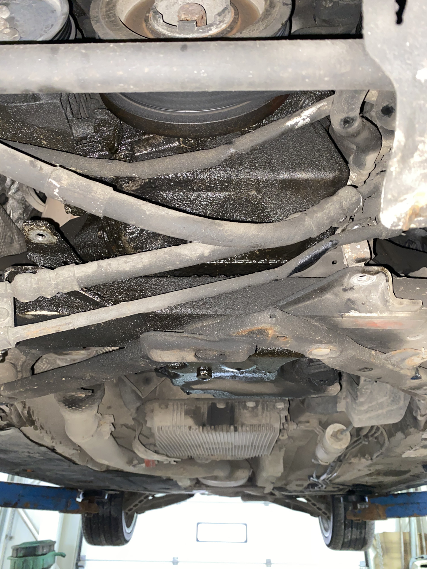 #17 задние амортизаторы М-тех — BMW 3 series (E90), 2 л, 2007 года ...