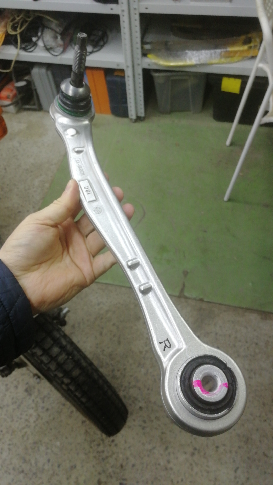 Поперечные рычаги — BMW X5 (F15), 3 л, 2017 года | запчасти | DRIVE2