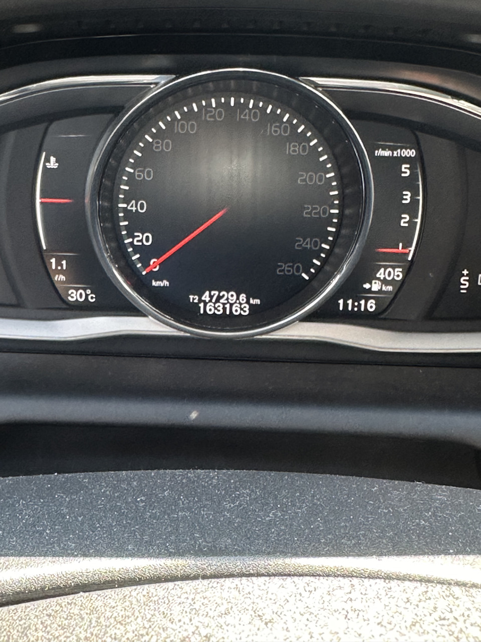 Замена подшипника муфты кондея — Volvo XC60 (1G), 2,4 л, 2016 года ...