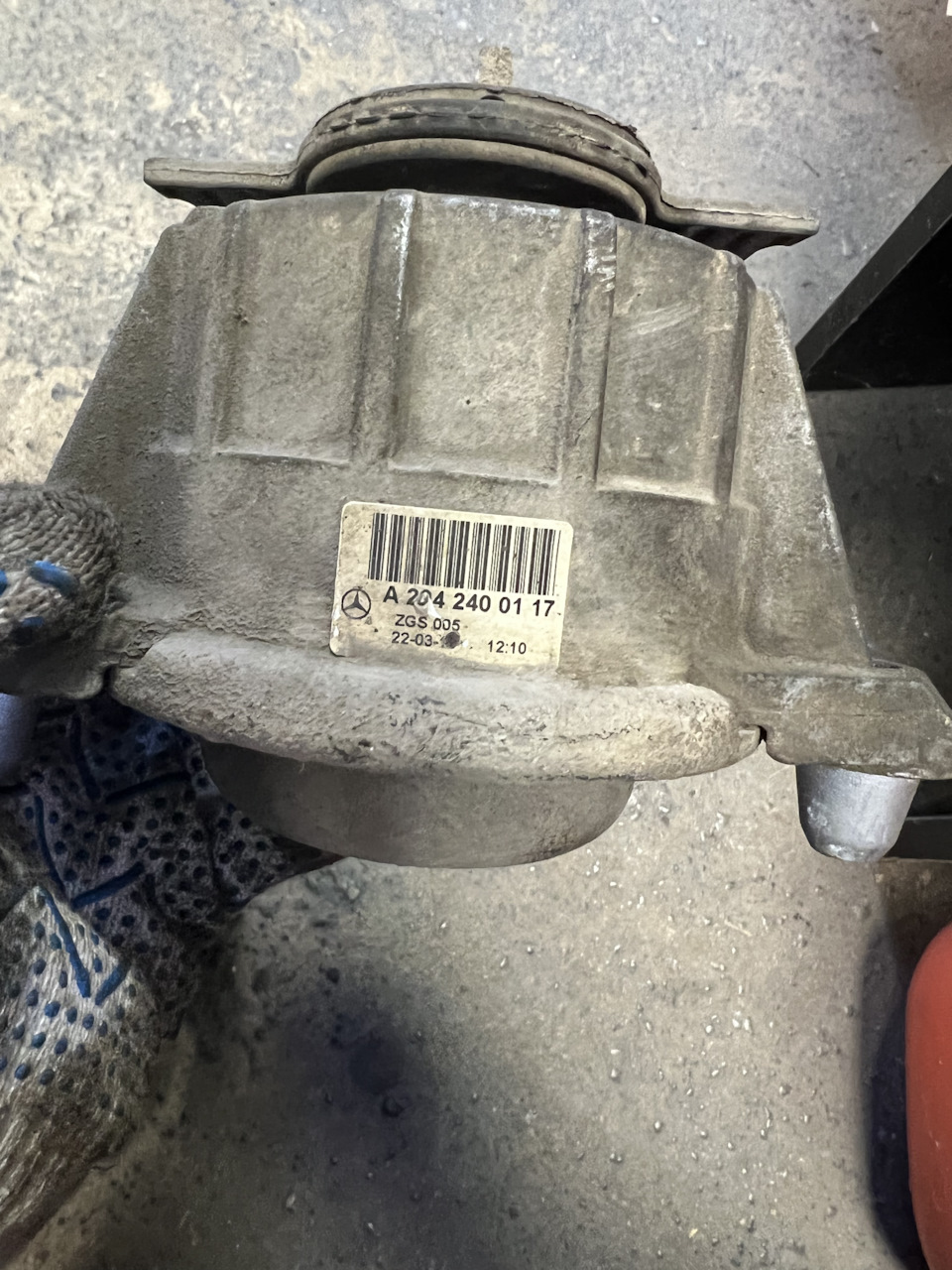A2042400117 Подвеска, двигатель Mercedes | Запчасти на DRIVE2