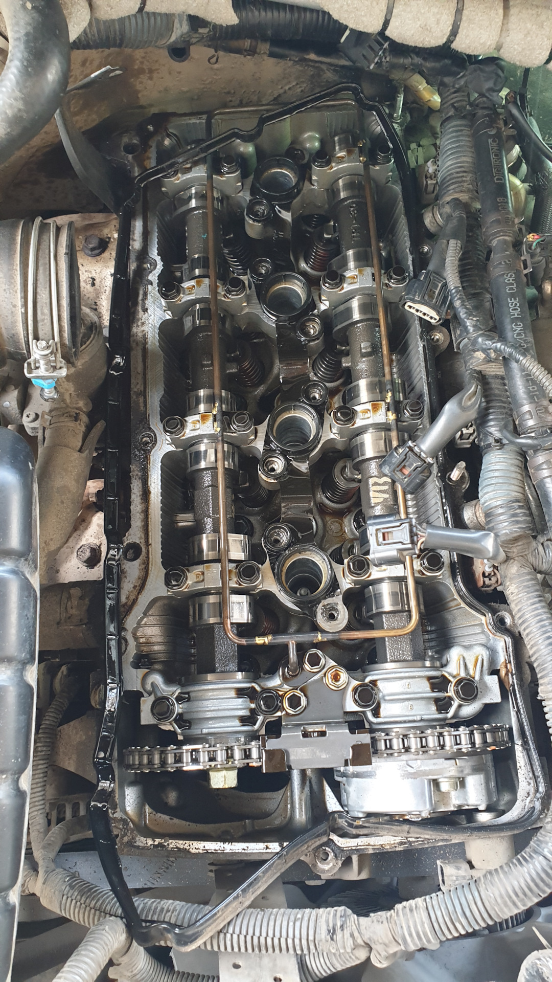 Замена прокладки клапанной крышки — Toyota Land Cruiser Prado 150 ...