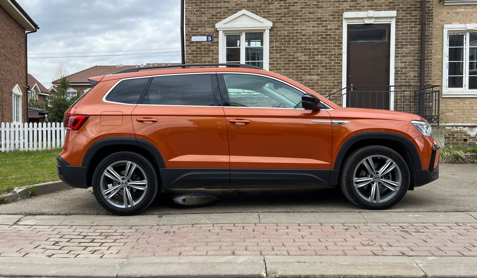 Диски Sebring Galvano Grey R18 — Volkswagen Taos, 1,4 л, 2021 года ...