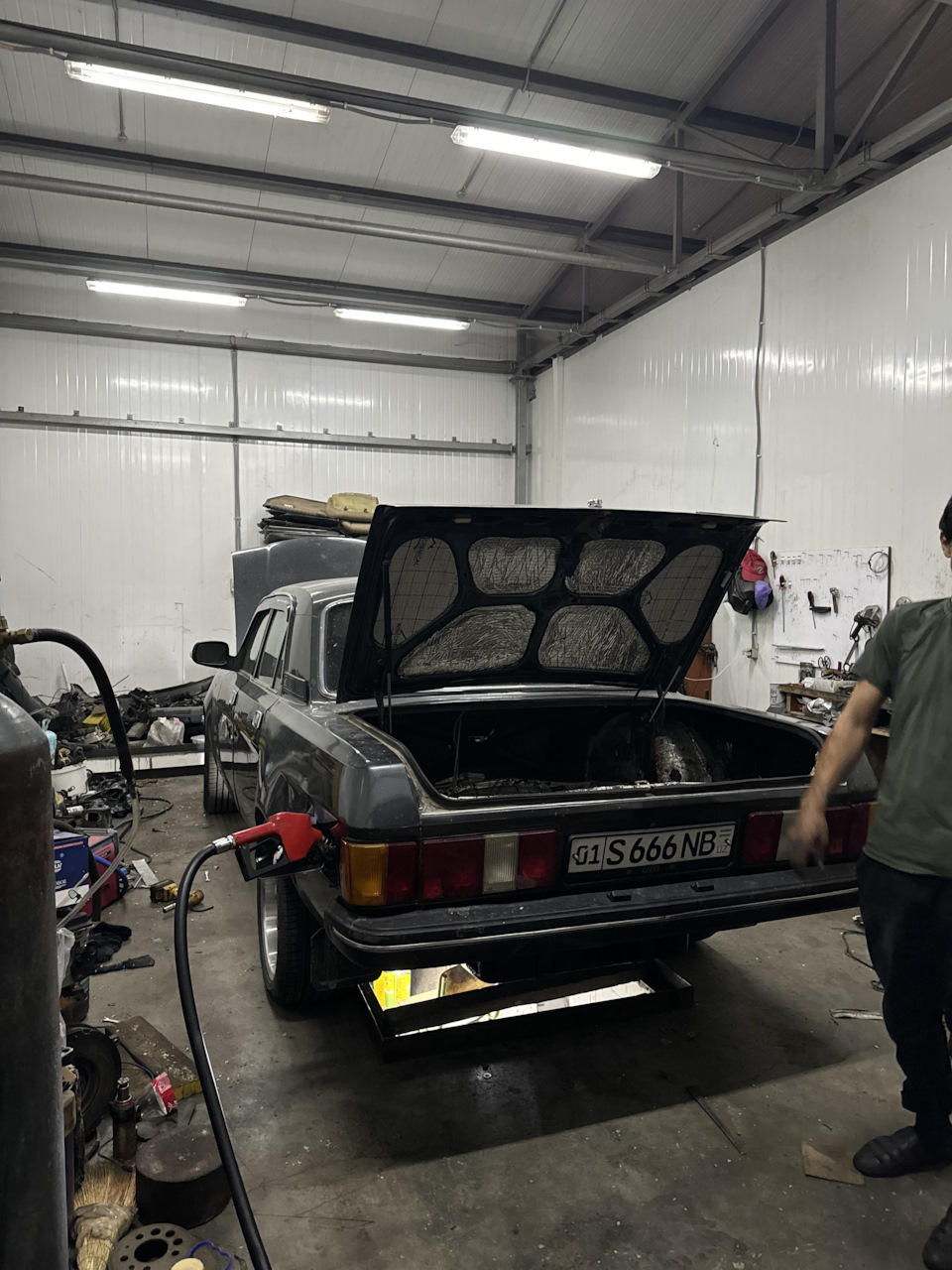 Поставили бензобак, завели. Газ 31029 Волга 3UZ V8 — ГАЗ 31029, 4,3 л ...