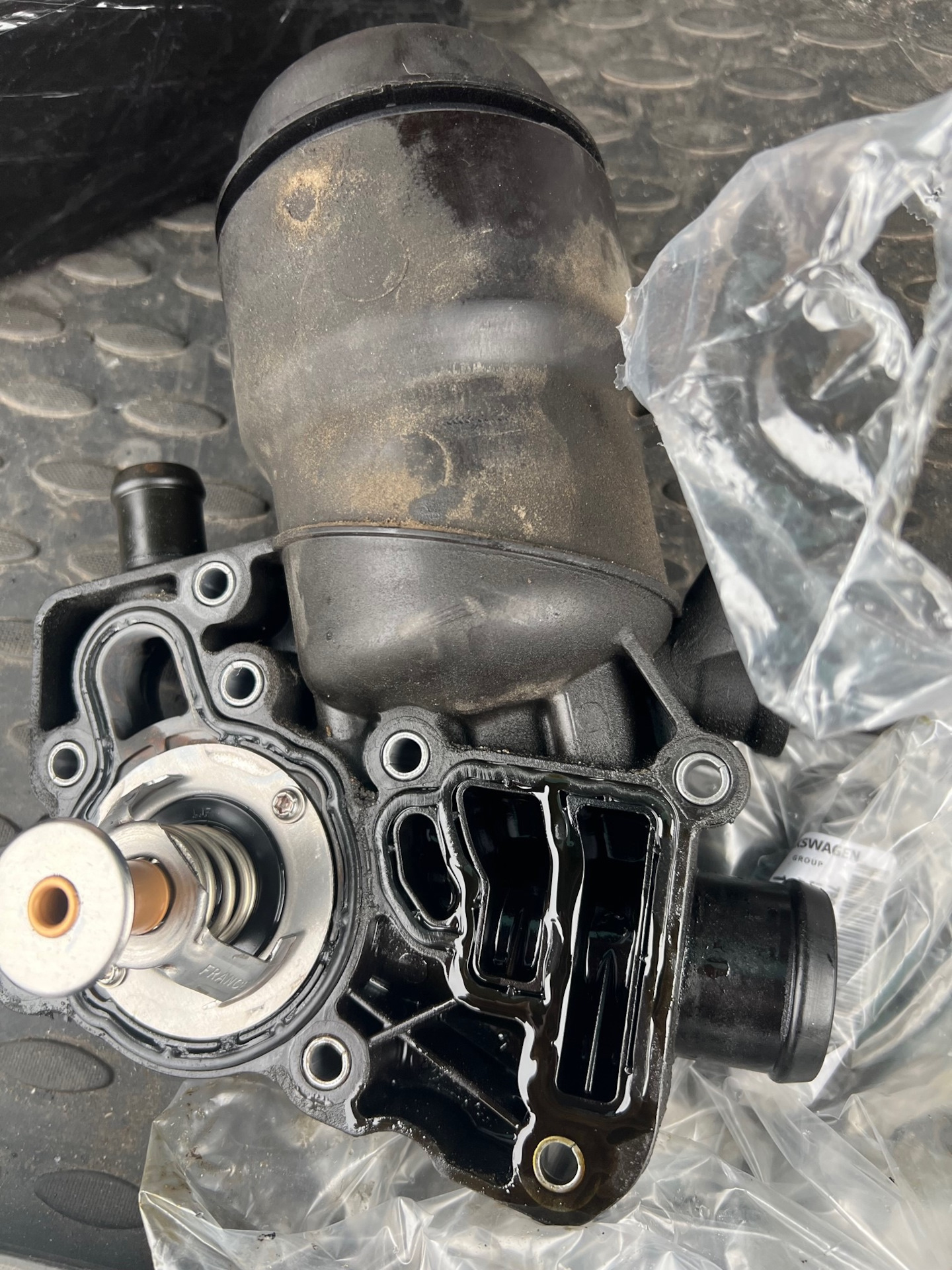 ТО — 195 000: Замена масла и фильтров + замена 059115389P Корпус ...