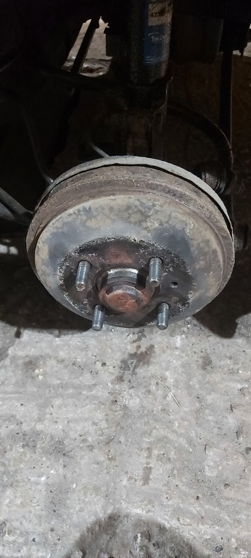 Профилактика задних тормозов — Hyundai Accent (2G), 1,5 л, 2006 года ...