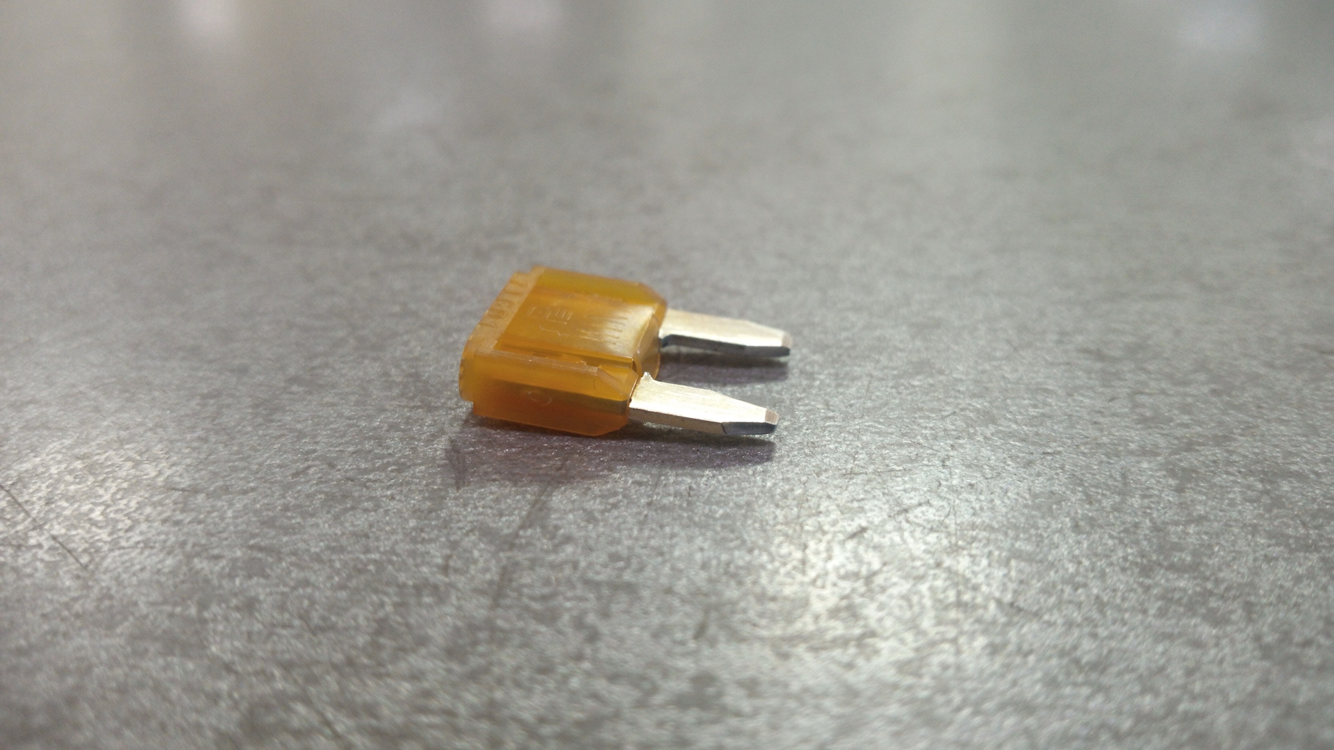 #1797.Предохранитель 5A -90982-09007- ''Koito'' F0570 — DRIVE2