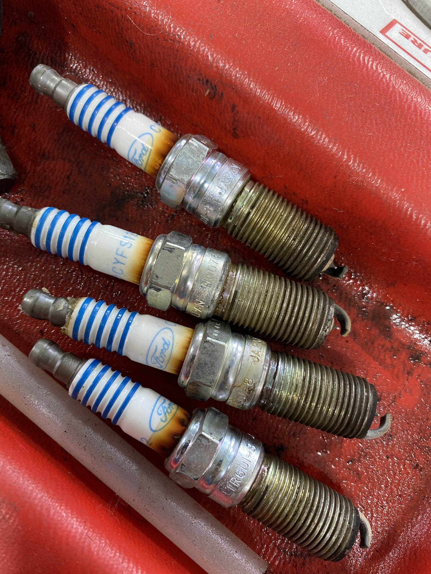 Замена масла двигателя, коробки, свечей зажигания, фильтр масляный и ...