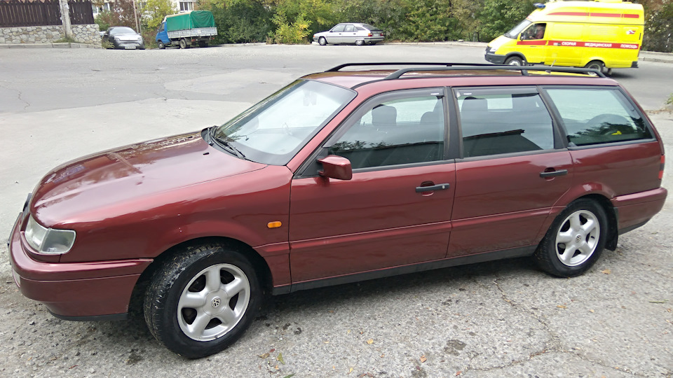 Volkswagen Passat B4 2.0 бензиновый 1994 | "вишня металлик" 2Е на DRIVE2