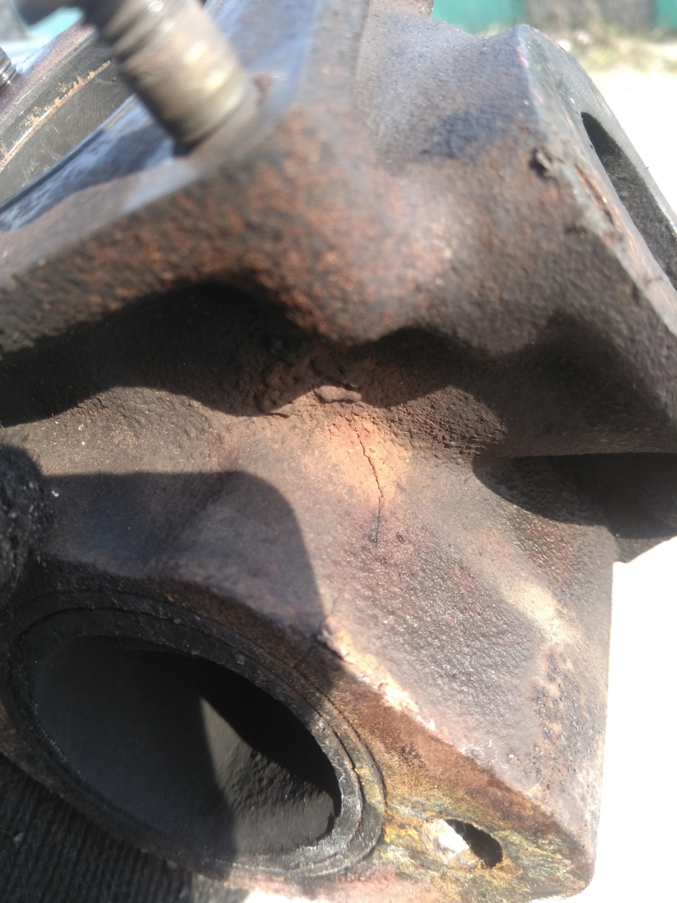 Замена резинок креплений выхлопных банок. — Opel Insignia (1G), 2 л ...