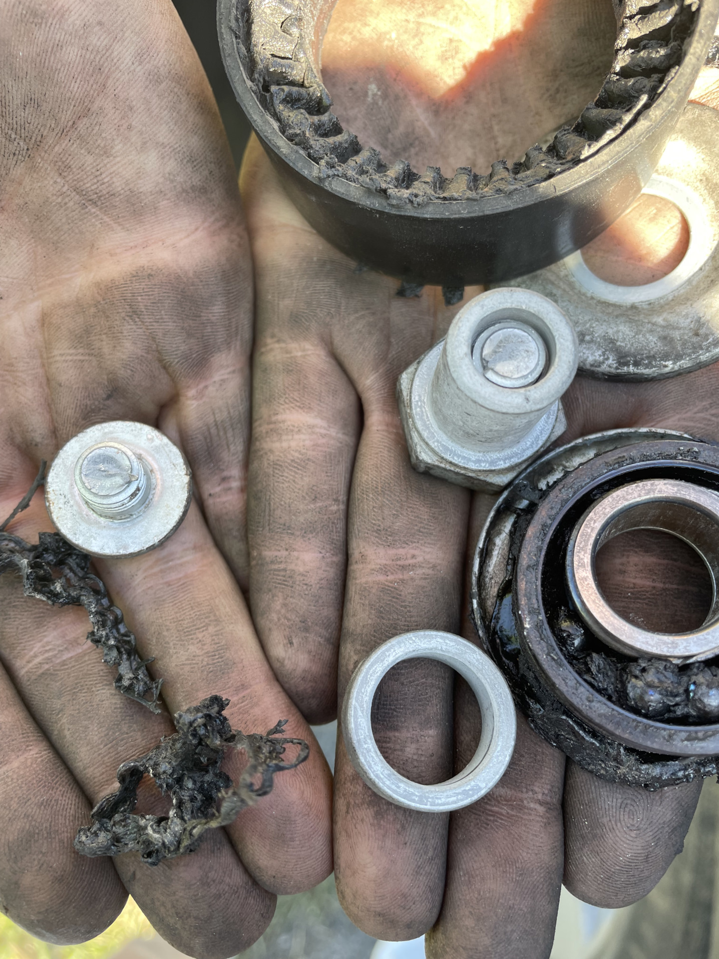 Замена обводного ремня и роликов — BMW X3 (E83), 3 л, 2004 года ...