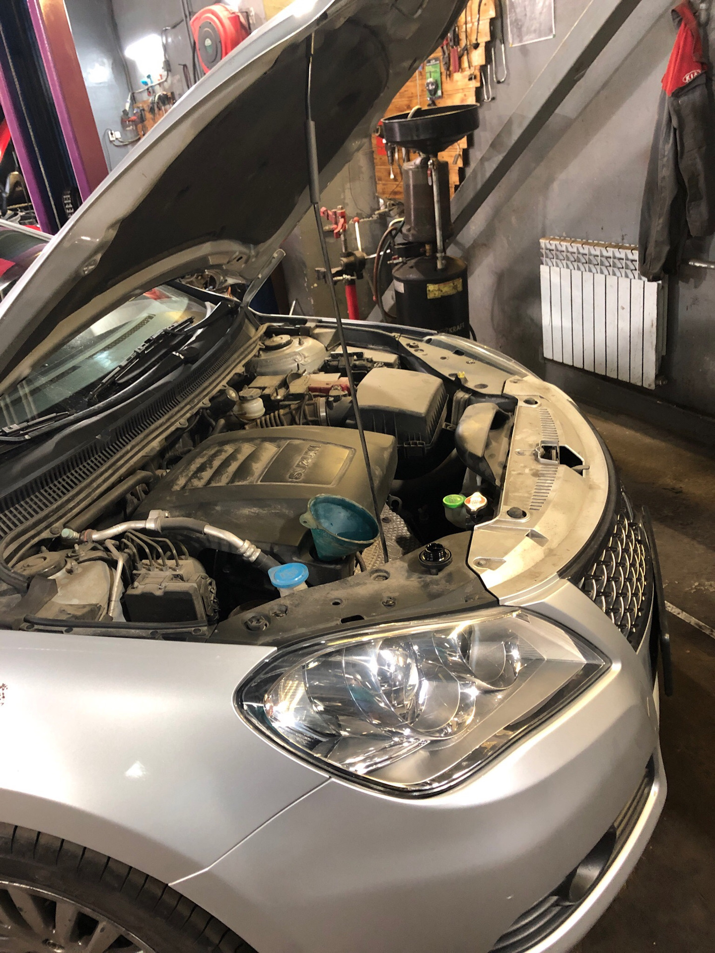 Третья замена масла))) — Suzuki Kizashi, 2,4 л, 2010 года | визит на ...