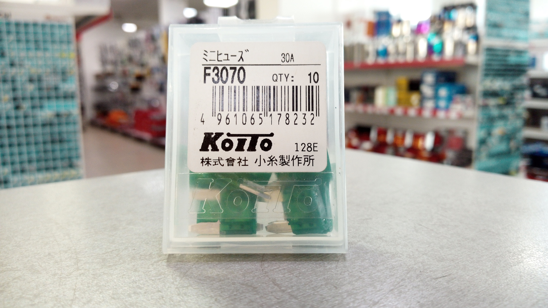 #1803.Предохранитель 30A -90982-09013- ''Koito'' F3070 — DRIVE2