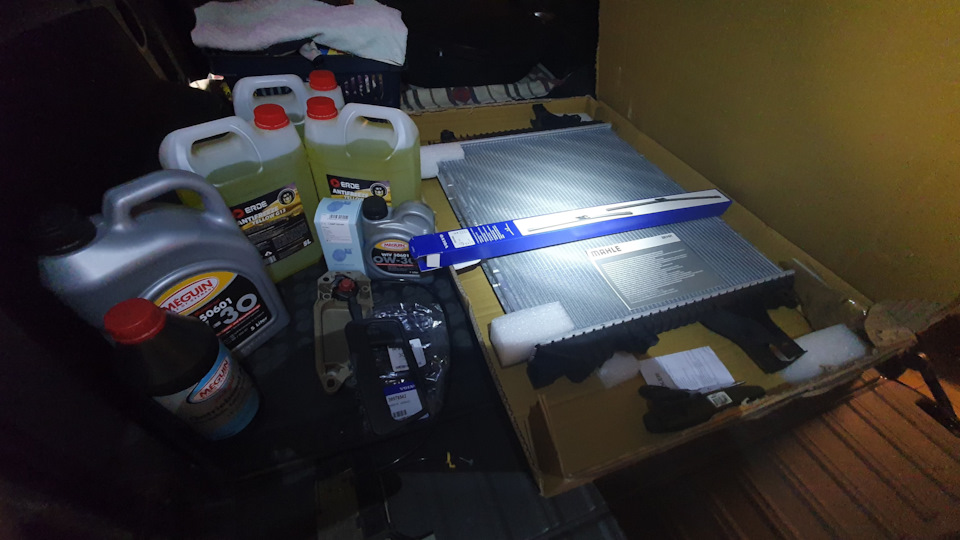 31293550 Радиатор охлаждающей жидкости Volvo | Запчасти на DRIVE2