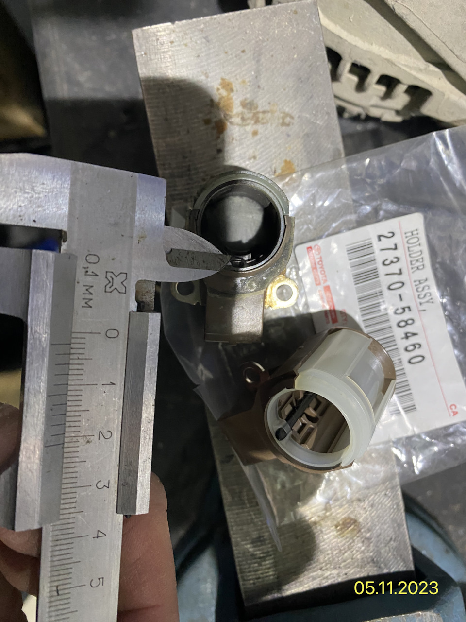 2737058460 Щетки генератора TOYOTA LEXUS | Запчасти на DRIVE2