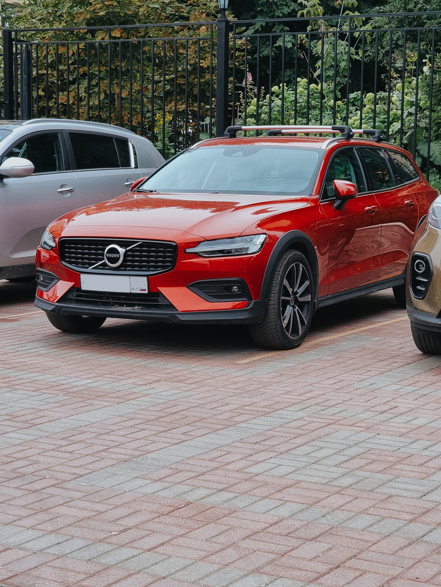 №4 Смена автомобиля — Volvo V60 Cross Country (2G), 2 л, 2020 года ...