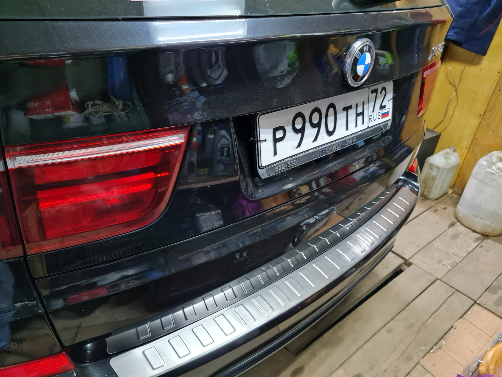 Все как у многих, проклейка задних фонарей своими 🤲 — BMW X5 (E70), 3 л ...