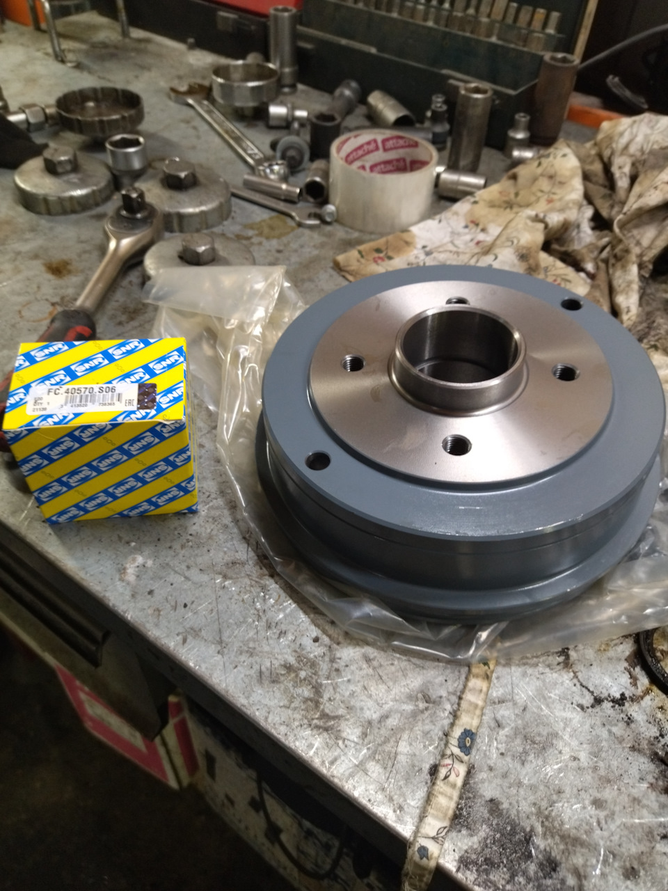 Подшипник ещё один — Renault Logan (1G), 1,4 л, 2006 года | визит на ...