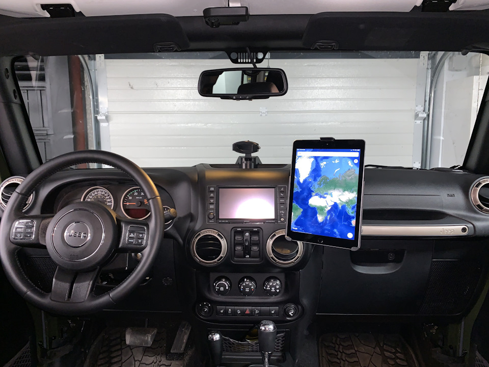 Держалка Ram Mounts для iPad — Jeep Wrangler (JK), 2,8 л, 2016 года ...