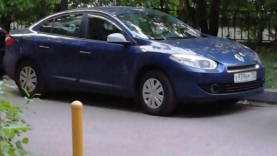 Renault Fluence 1.6 бензиновый 2011 | на DRIVE2