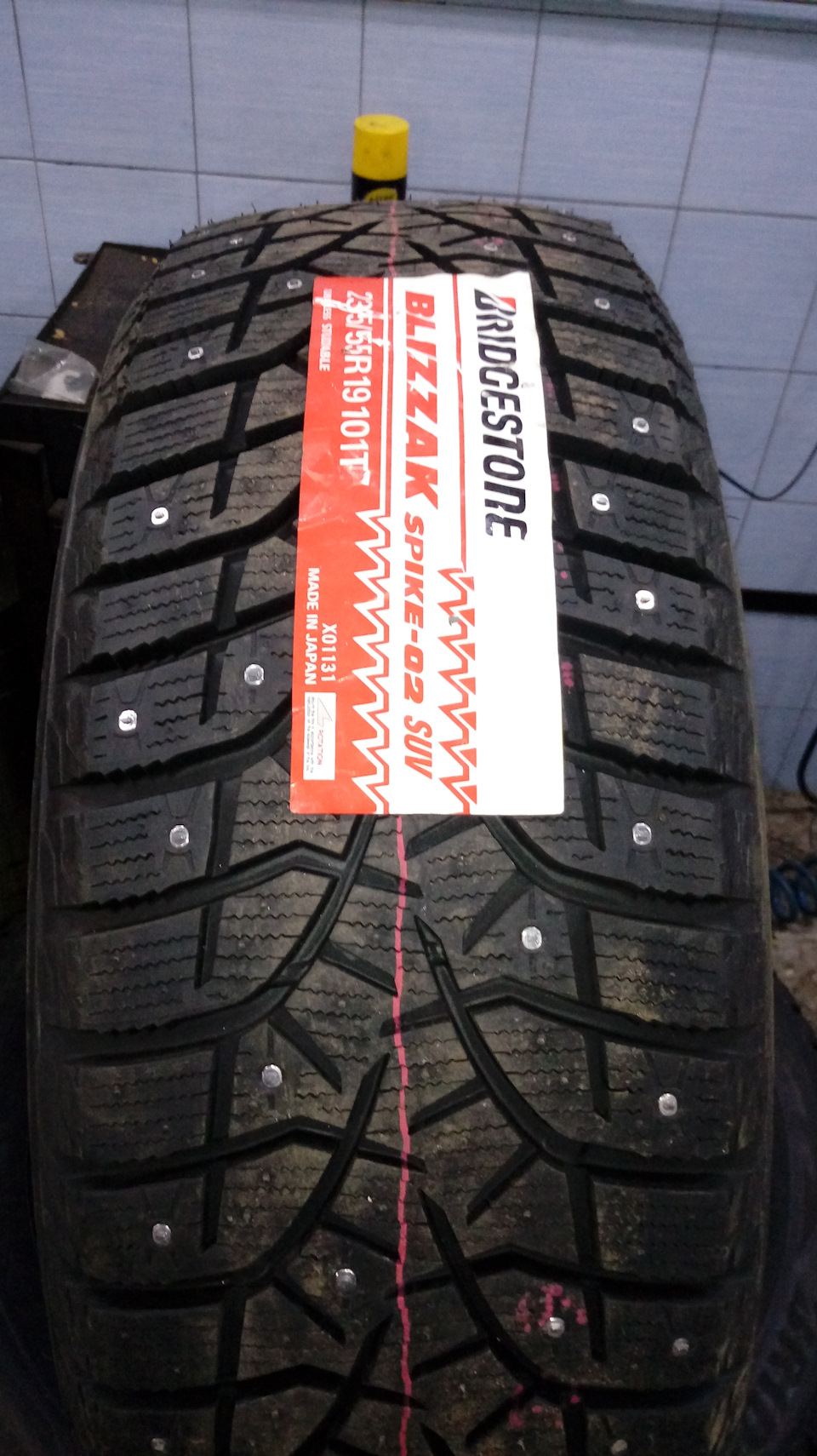 Bridgestone Blizzak Spike 02 SUV 235/55 R19 — KIA Sorento (3G), 2,2 л ...