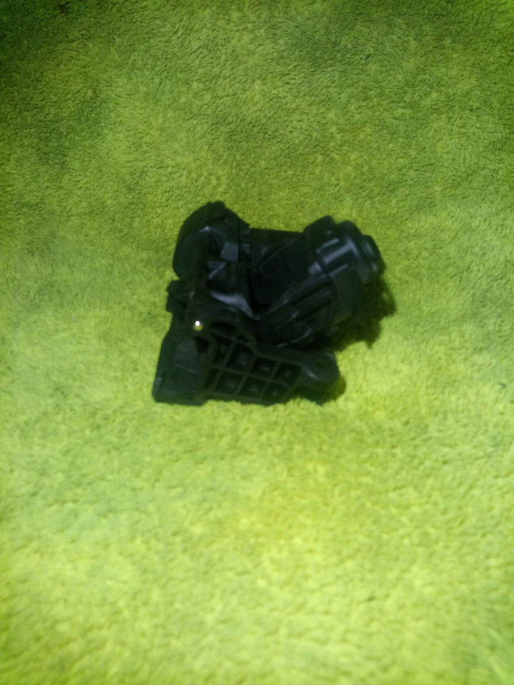 A2227500214 Крепеж камеры передней Mercedes | Запчасти на DRIVE2