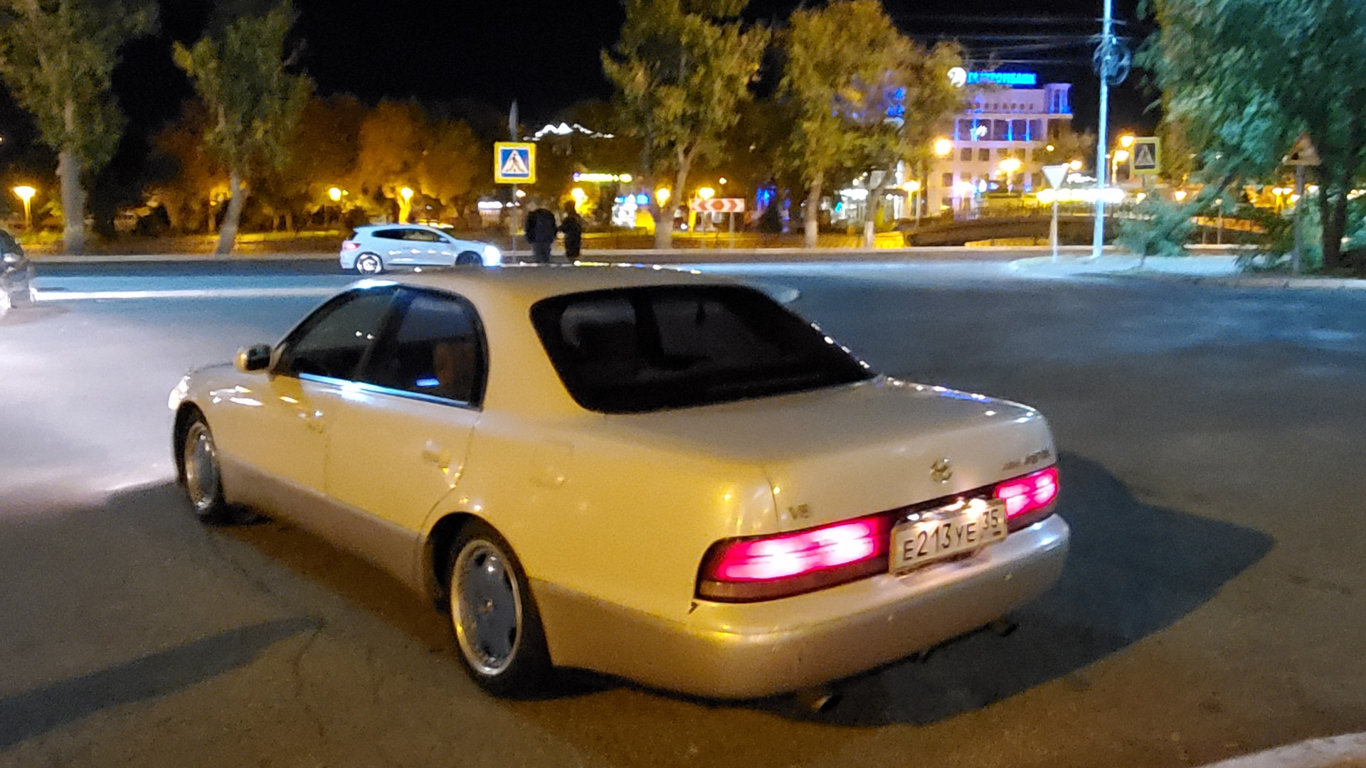 Toyota Crown Majesta (S140) 4.0 бензиновый 1993 | V8 на DRIVE2