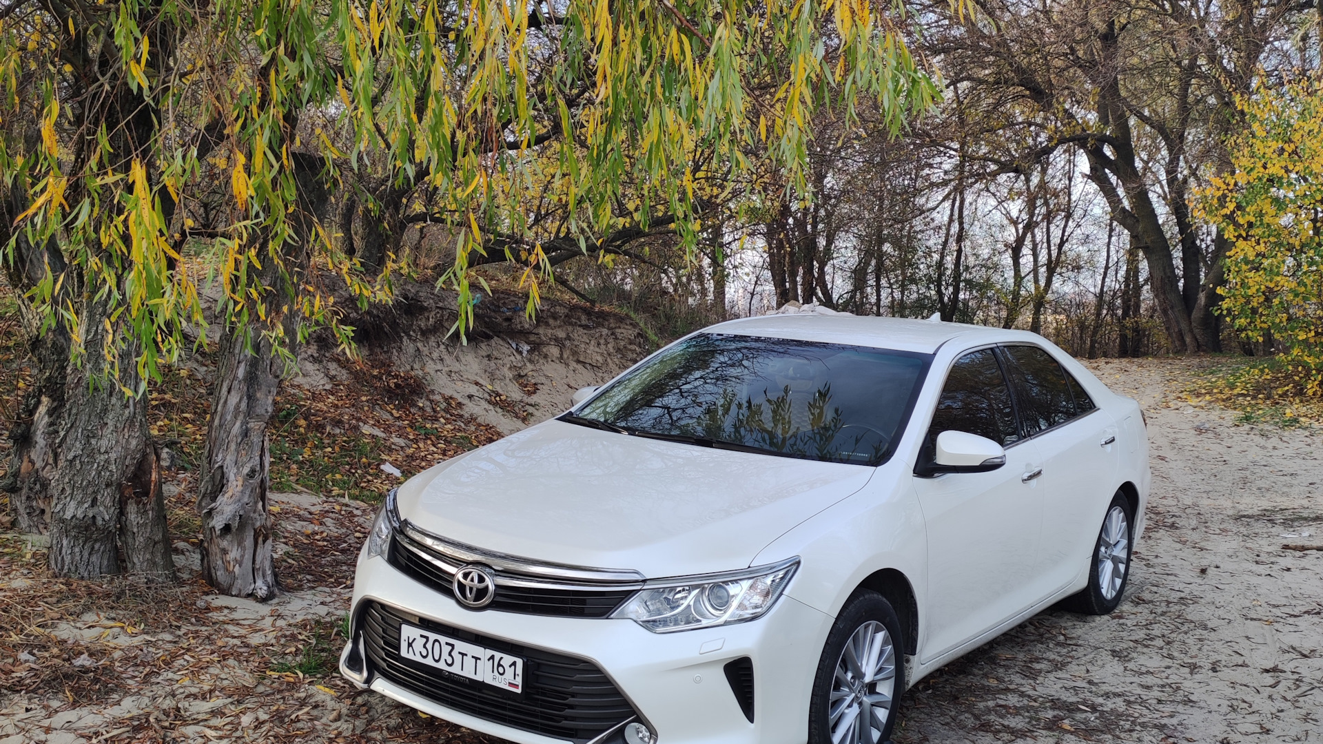 Toyota Camry (XV50) 2.5 бензиновый 2015 | white on white на DRIVE2