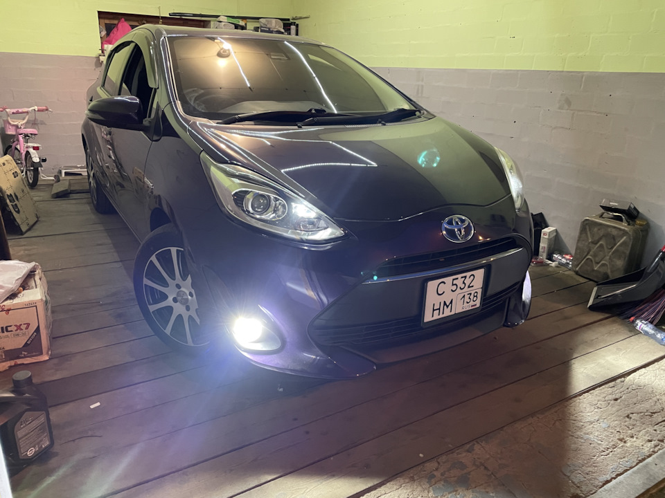 Ништячки ч.2 — Toyota Aqua (1G), 1,5 л, 2017 года | аксессуары | DRIVE2