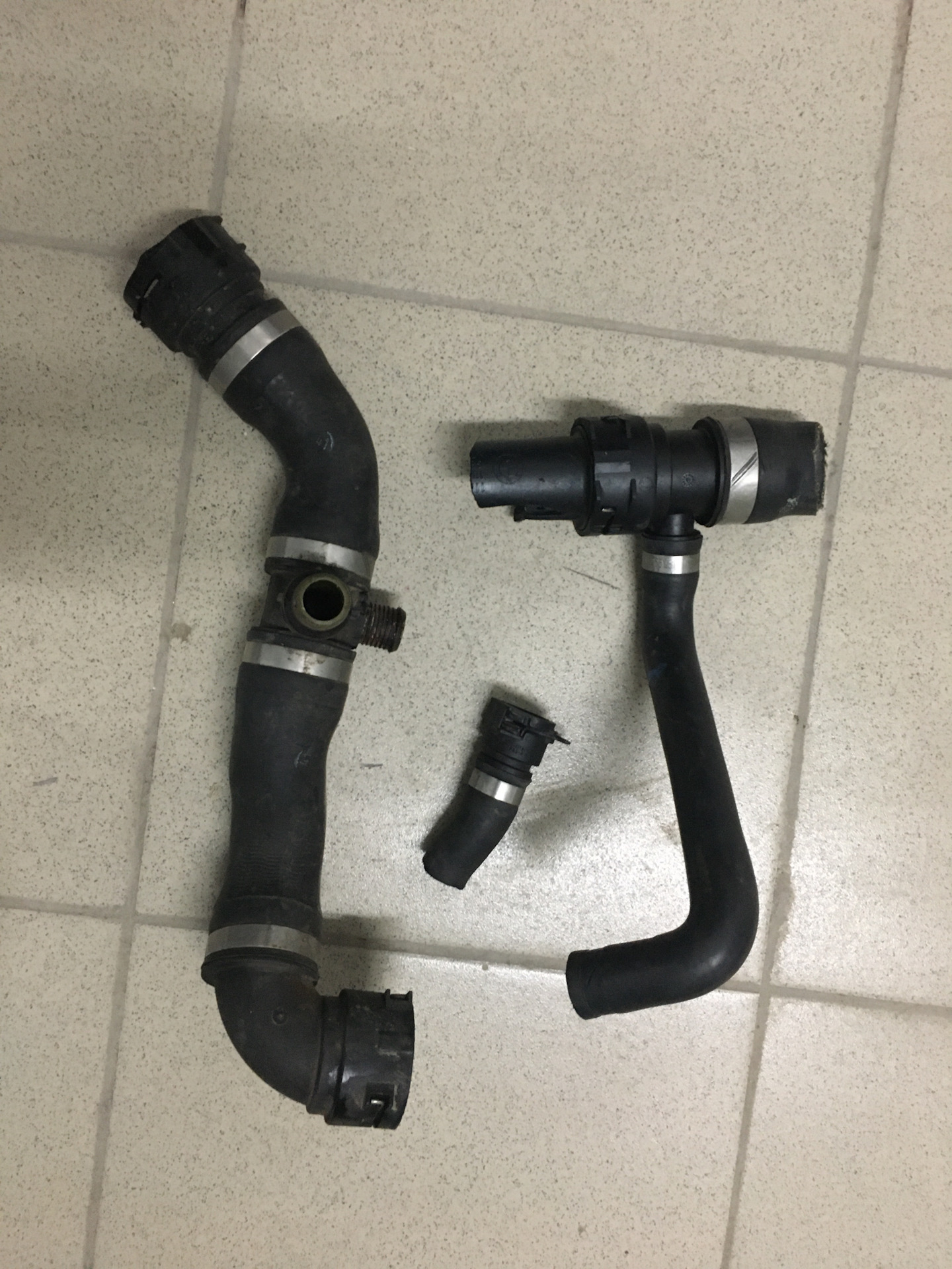 Замена масляного стакана с теплообменником — BMW 1 series (E81/E87), 2 ...