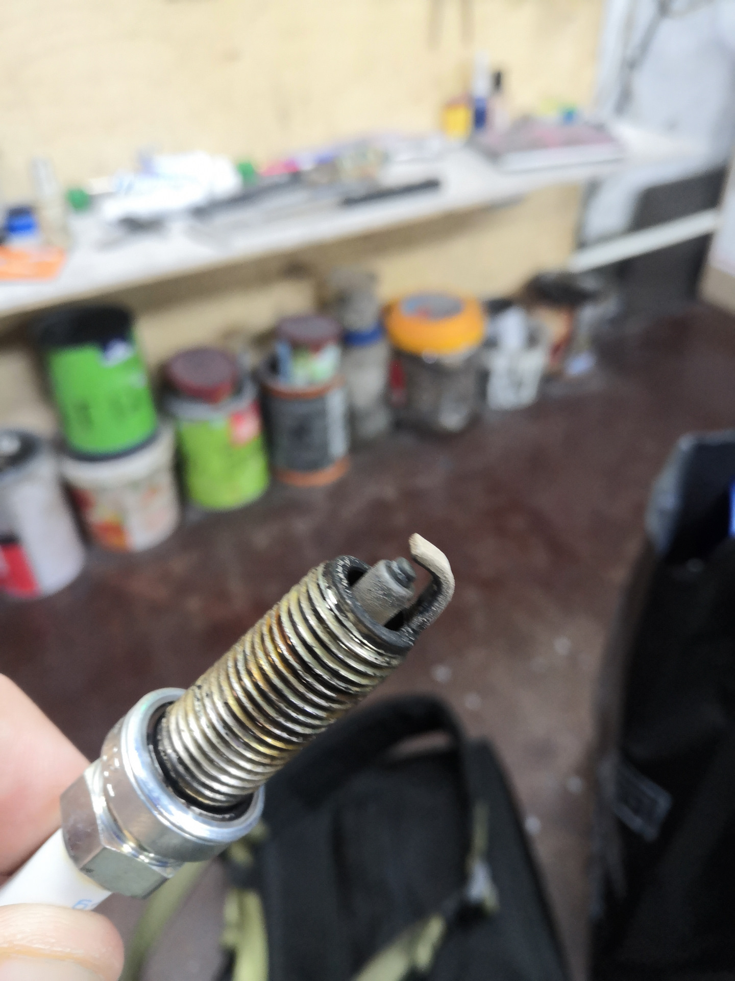 Замена масла на Elf 5w40 Evolution 900 SXR и свечи Denso в ДВС H4M 1.6 ...