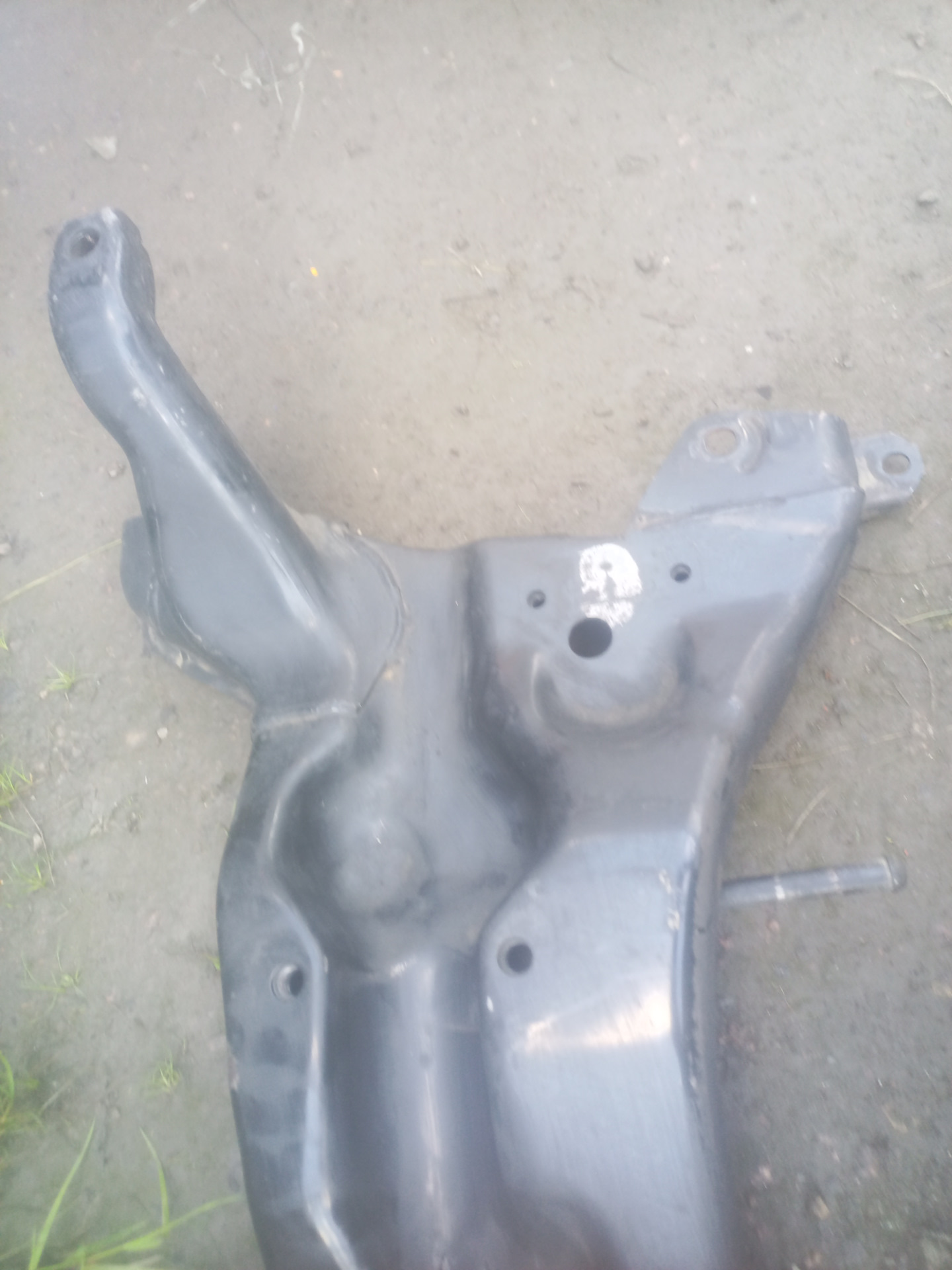 Lancer 9 1,6 . Подрамник передний, MR510285.Замена. — DRIVE2