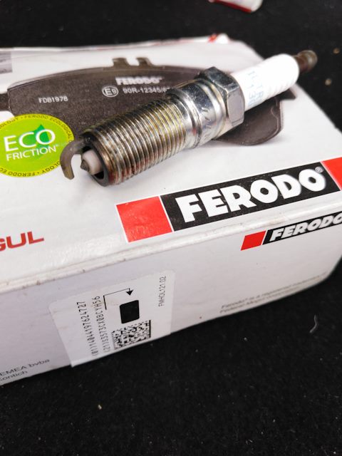 ILTR5A13G Свеча зажигания 3811 NGK | Запчасти на DRIVE2