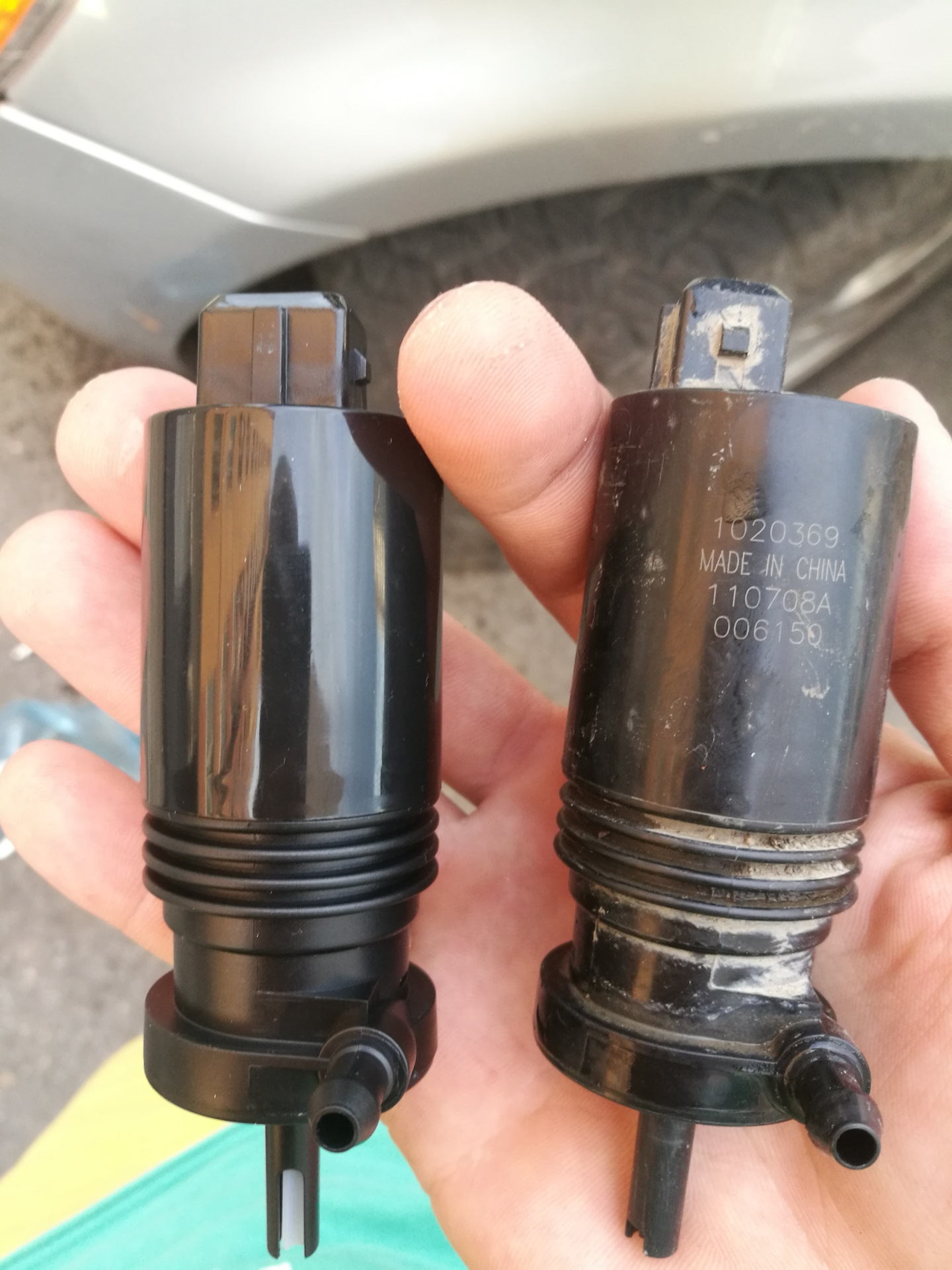 Одержал победу в борьбе с омывателем фар — Volvo XC60 (1G), 2,4 л, 2012 ...