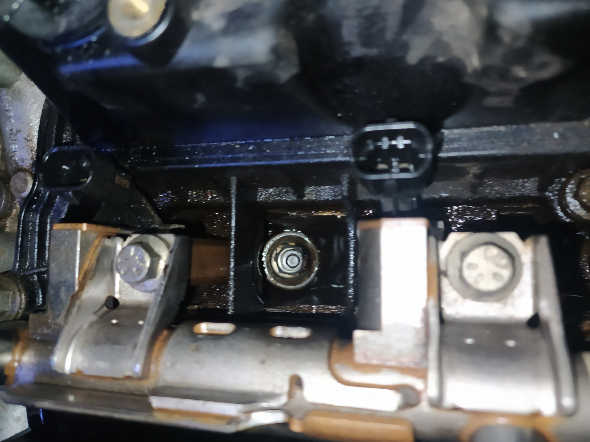 Замена прокладки клапанной крышки КУГА 1,6 (+димексид форсы + свечи ...