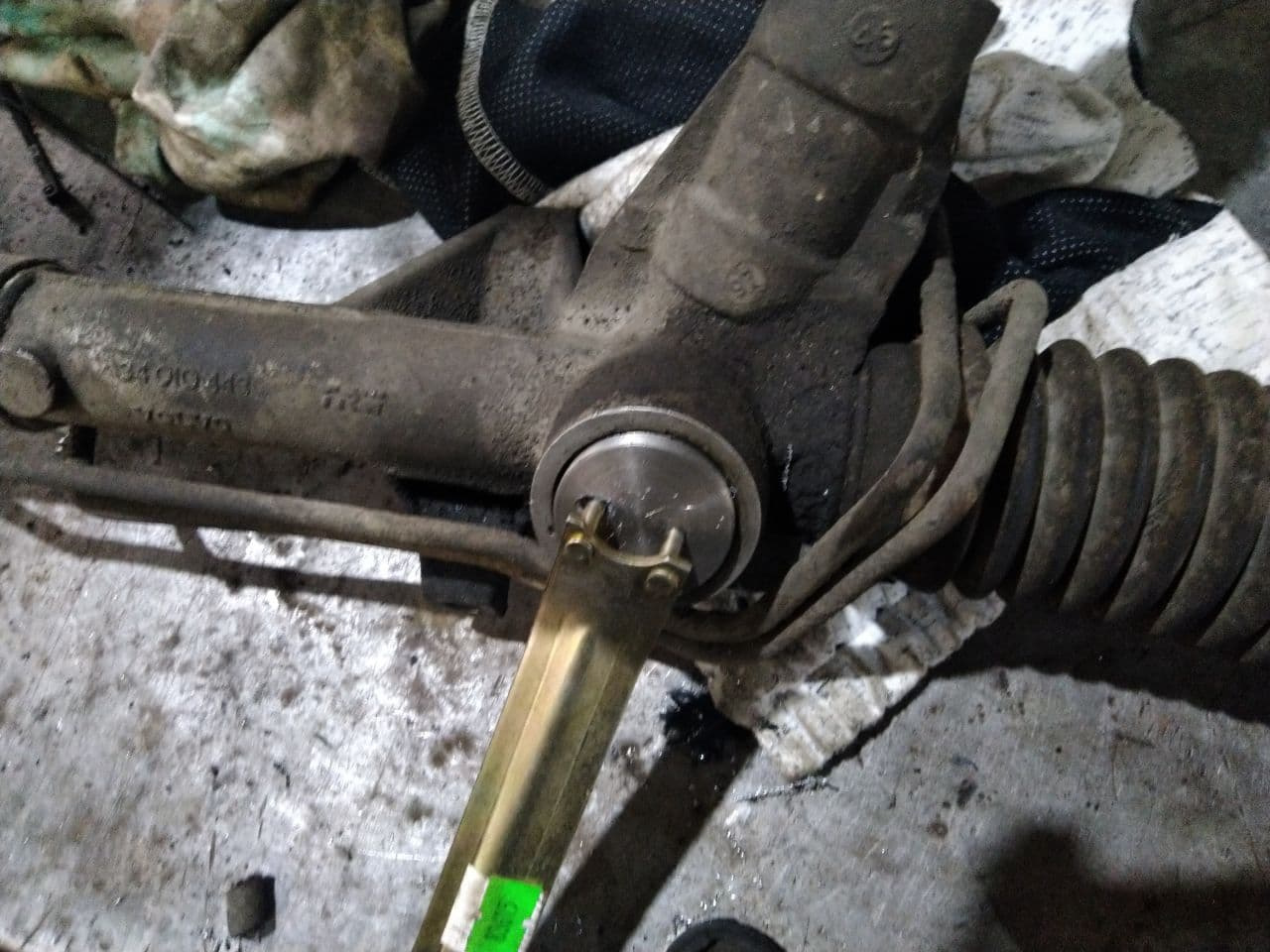 Гайка рулевой рейки, замена масла — Volvo S90 (1G), 3 л, 1998 года ...