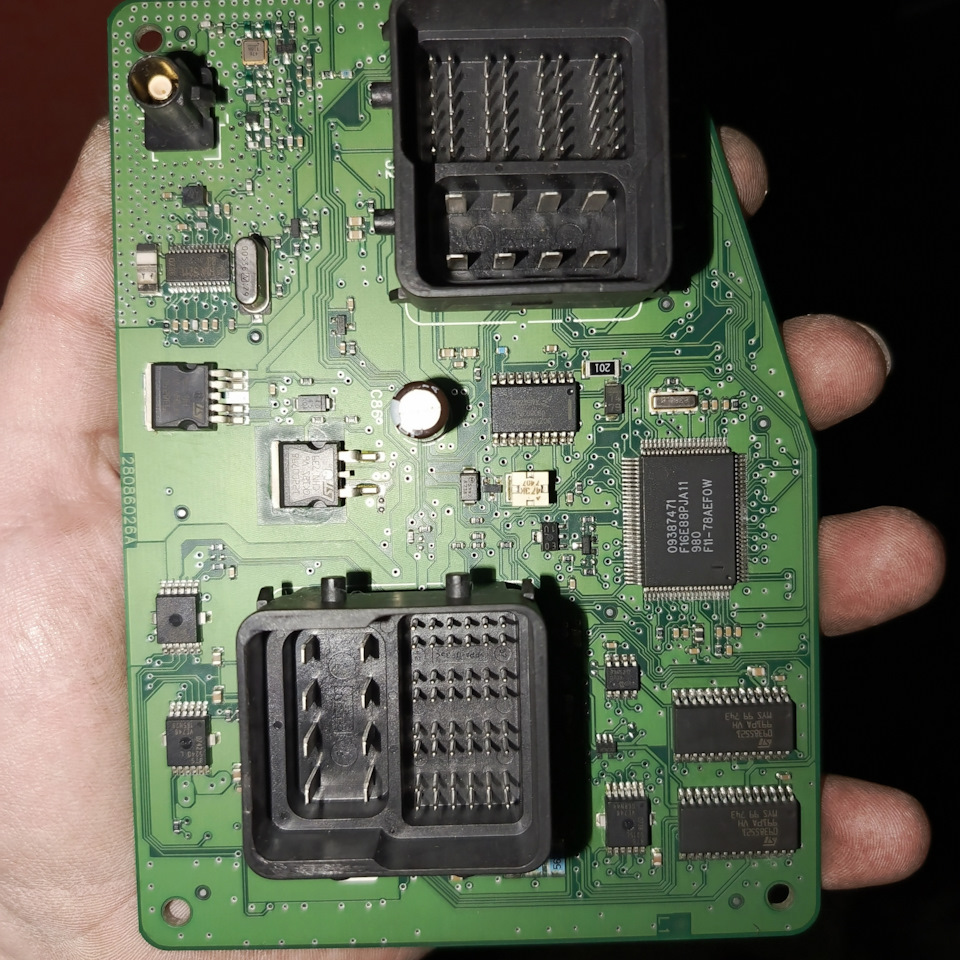 BCM блок и исчезнувшая подсветка(Вылечено) — Hummer H3, 3,7 л, 2008 ...