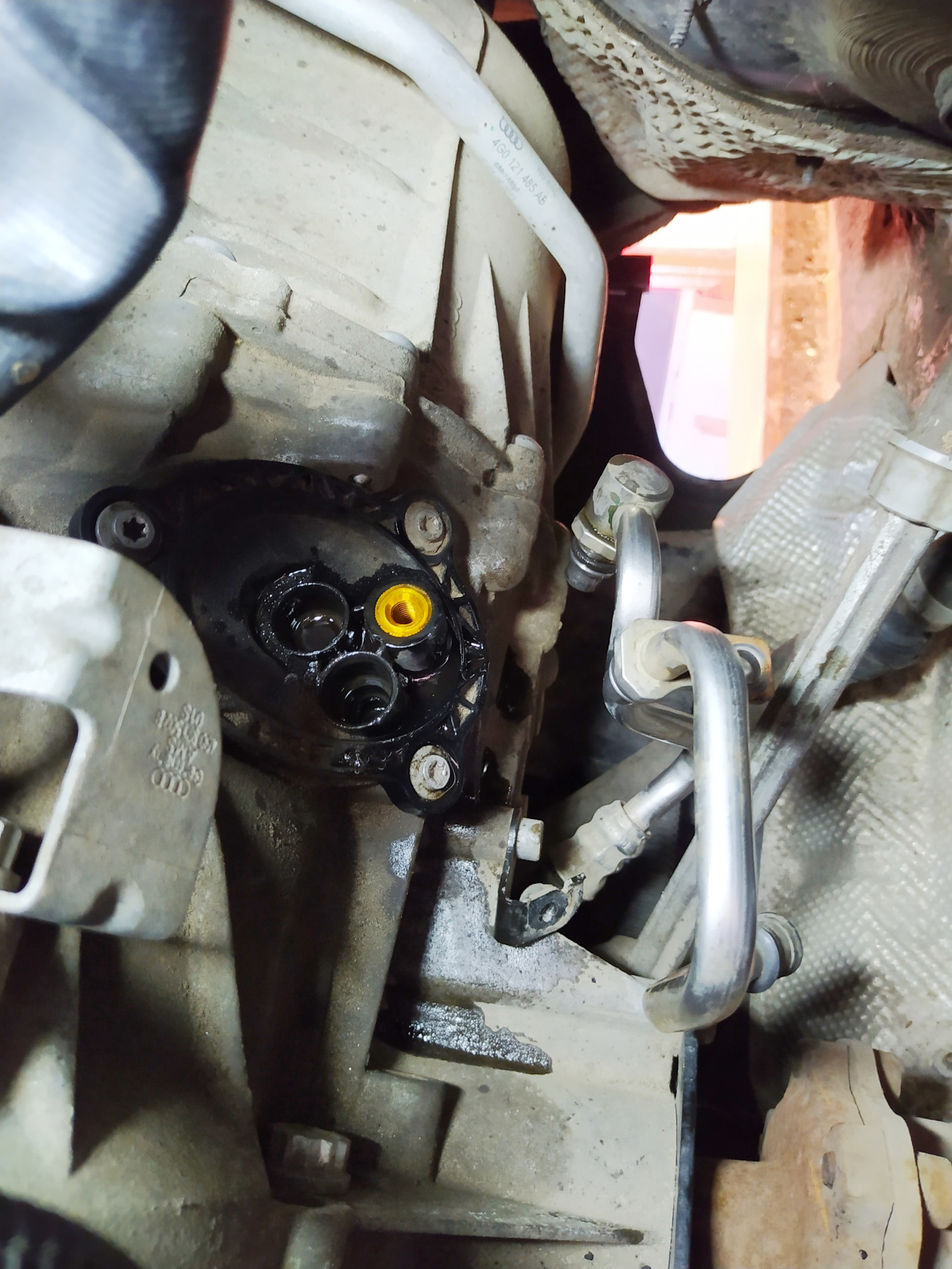 Замена масла в вариаторе — Audi A6 (C7), 2 л, 2011 года | плановое ТО ...