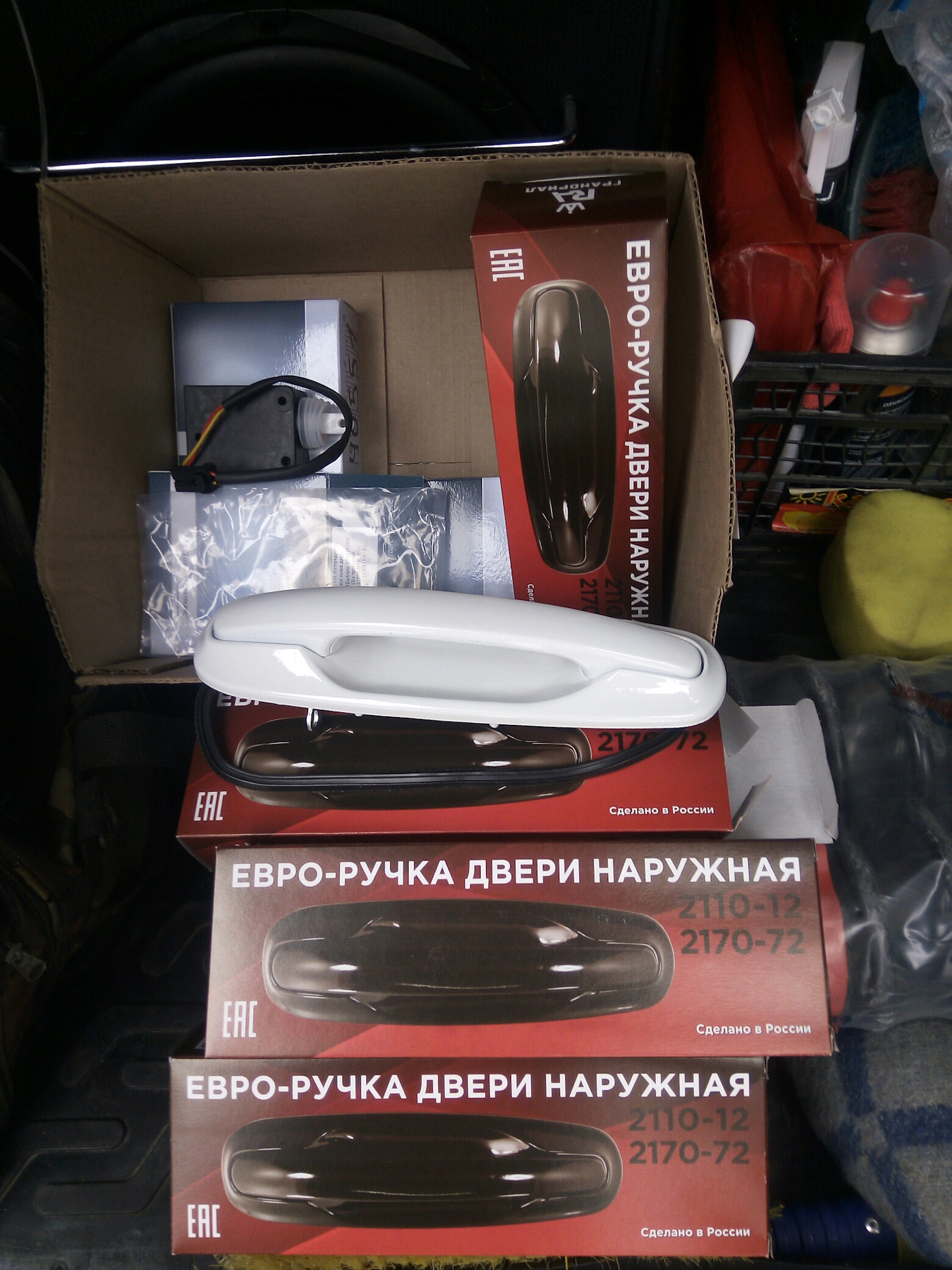 Замена пружин задней подвески — Lada Приора универсал, 1,6 л, 2011 года ...