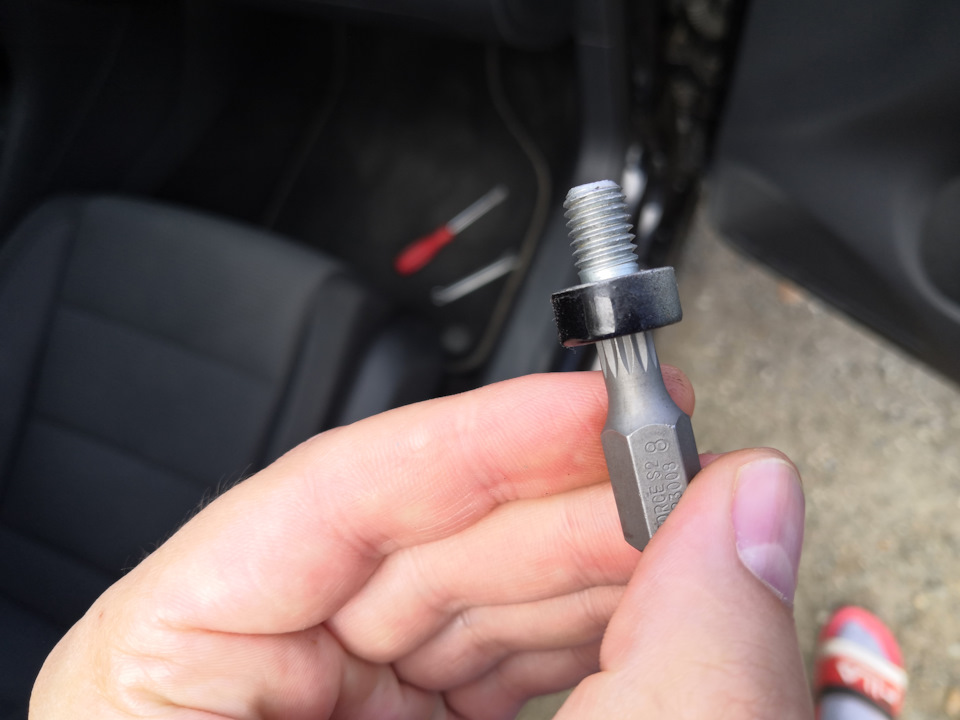 Замена сайлентблоков передних рычагов — Chevrolet Aveo Sedan (2G), 1,4 ...