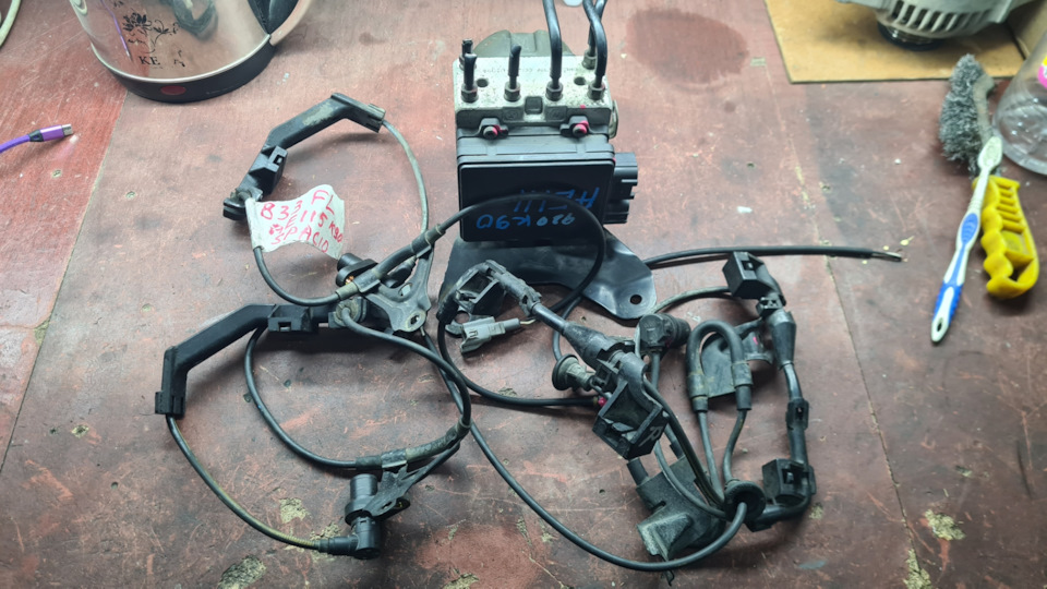 Борьба с абс — Toyota Corolla Spacio (E110), 1,6 л, 1998 года ...